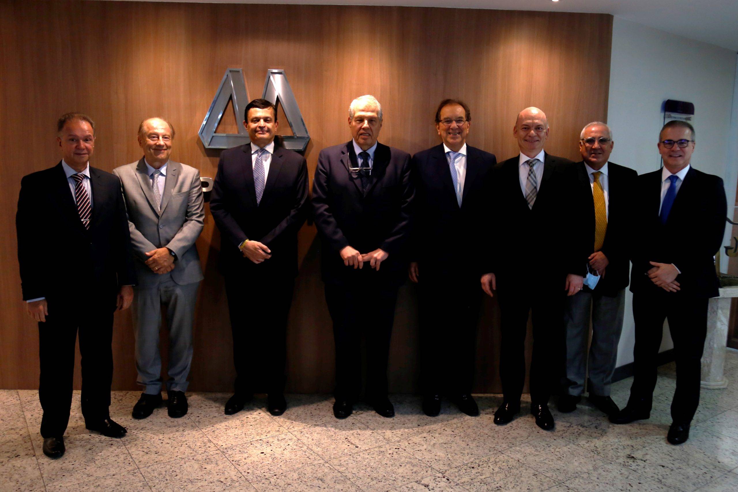 Renato Silveira, presidente do IASP, tem encontro com representante ...